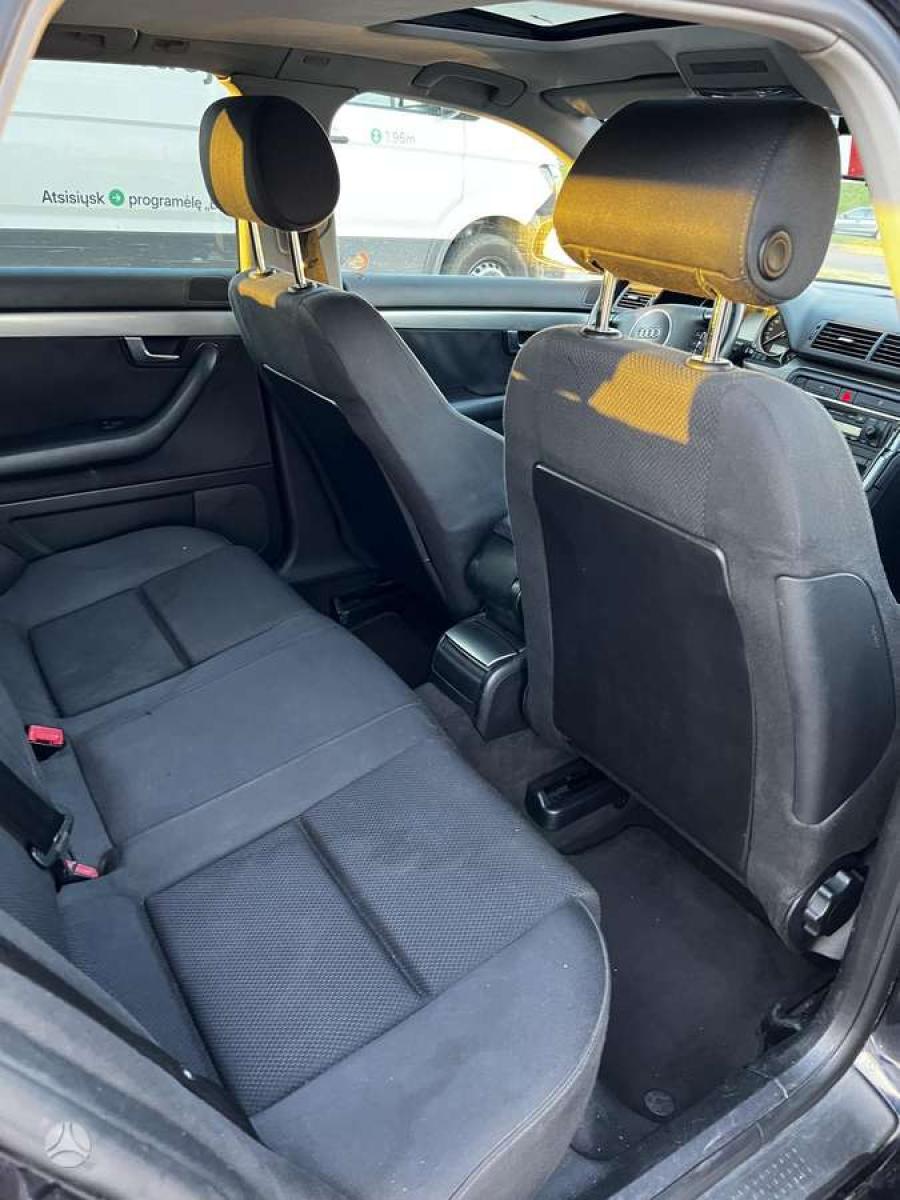 Blue Audi A4 2001 in Vilnius, with an engine capacity of 2.50 L and mileage of 257 thousand km for 900 €, photo 9 on AUTOMOTO.COM.LV