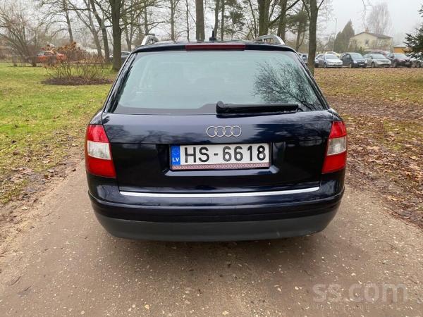 Zils Audi A4 2002 Jelgava, ar dzinēja tilpumu 1.90 L un nobraukumu 378 tūkst. km par 1850 €, foto 5 vietnē AUTOMOTO.COM.LV