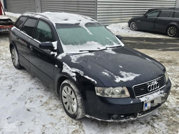 Zils Audi A4 2002 Viļņa, ar dzinēja tilpumu 2.50 L un nobraukumu 2222 tūkst. km par 600 €, foto 1 vietnē AUTOMOTO.COM.LV