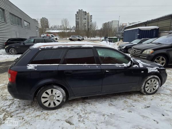Zils Audi A4 2002 Viļņa, ar dzinēja tilpumu 2.50 L un nobraukumu 2222 tūkst. km par 600 €, foto 3 vietnē AUTOMOTO.COM.LV