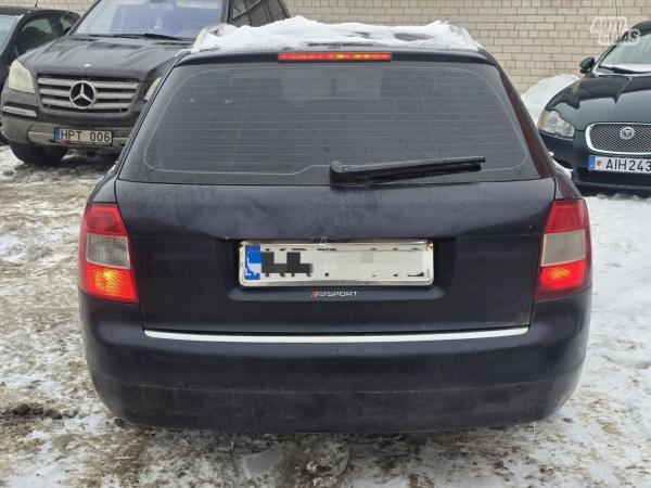 Zils Audi A4 2002 Viļņa, ar dzinēja tilpumu 2.50 L un nobraukumu 2222 tūkst. km par 600 €, foto 7 vietnē AUTOMOTO.COM.LV