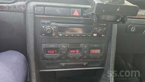 Синий Ауди А4 2002 в Юрмала, объемом двигателя 1.90 л и пробегом 380 тыс. км за 1000 €, фото 9 на AUTOMOTO.COM.LV