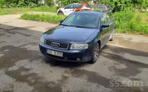 Zils Audi A4 2002 Rīga, ar dzinēja tilpumu 1.90 L un nobraukumu 360 tūkst. km par 550 €, foto  vietnē AUTOMOTO.COM.LV