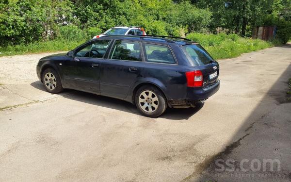 Blue Audi A4 2002 in Riga, with an engine capacity of 1.90 L and mileage of 360 thousand km for 550 €, photo 9 on AUTOMOTO.COM.LV