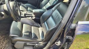 Zils Audi A4 2002 Rīga, ar dzinēja tilpumu 2.50 L un nobraukumu 442 tūkst. km par 1500 €, foto  vietnē AUTOMOTO.COM.LV
