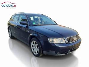 Zils Audi A4 2002 Limbaži, ar dzinēja tilpumu 2.00 L un nobraukumu 199 tūkst. km par 3250 €, foto 4 vietnē AUTOMOTO.COM.LV