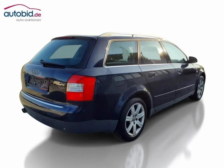 Zils Audi A4 2002 Limbaži, ar dzinēja tilpumu 2.00 L un nobraukumu 199 tūkst. km par 3250 €, foto 7 vietnē AUTOMOTO.COM.LV