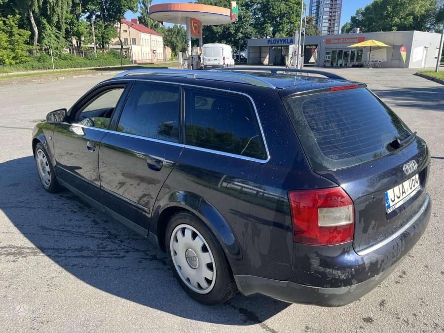 Blue Audi A4 2002 in Klaipeda, with an engine capacity of 1.90 L and mileage of 399 thousand km for 700 €, photo 5 on AUTOMOTO.COM.LV