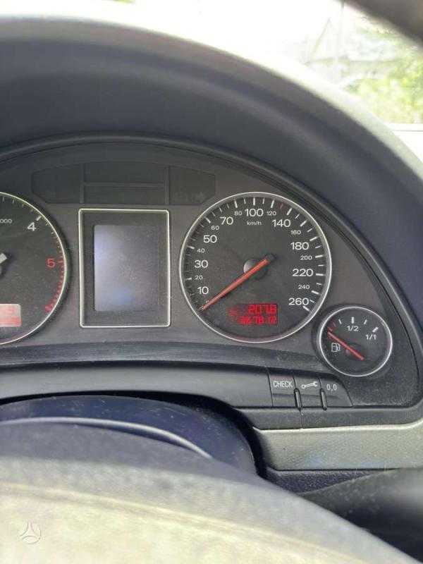 Blue Audi A4 2002 in Vilnius, with an engine capacity of 1.90 L and mileage of 367 thousand km for 1100 €, photo 8 on AUTOMOTO.COM.LV