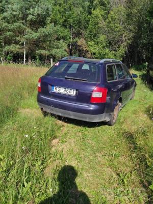 Синий Ауди А4 2002 в Рига, объемом двигателя 1.90 л и пробегом 390 тыс. км за 600 €, фото  на AUTOMOTO.COM.LV