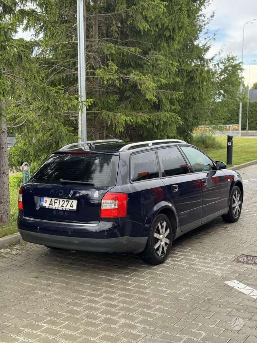 Blue Audi A4 2002 in Vilnius, with an engine capacity of 1.90 L and mileage of 399 thousand km for 1000 €, photo 5 on AUTOMOTO.COM.LV