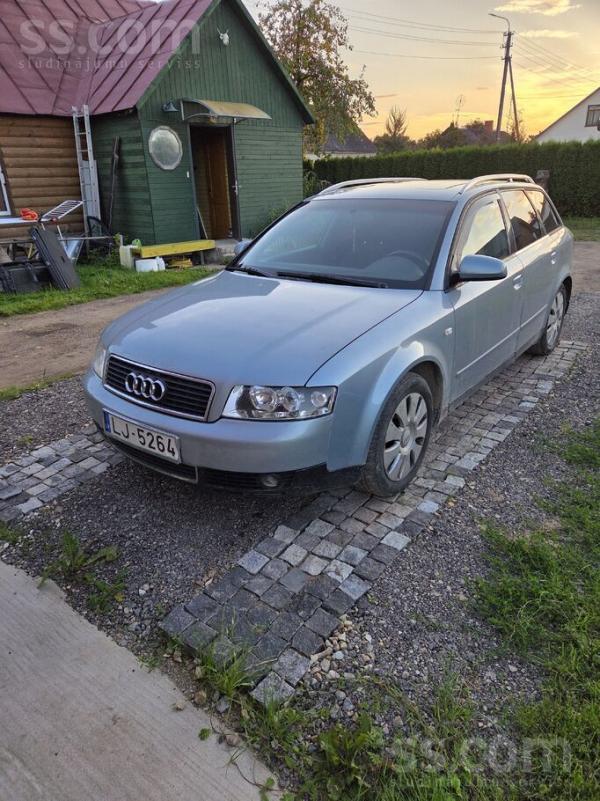 Zils Audi A4 2002 Jēkabpils, ar dzinēja tilpumu 1.90 L un nobraukumu 40 tūkst. km par 1500 €, foto 1 vietnē AUTOMOTO.COM.LV