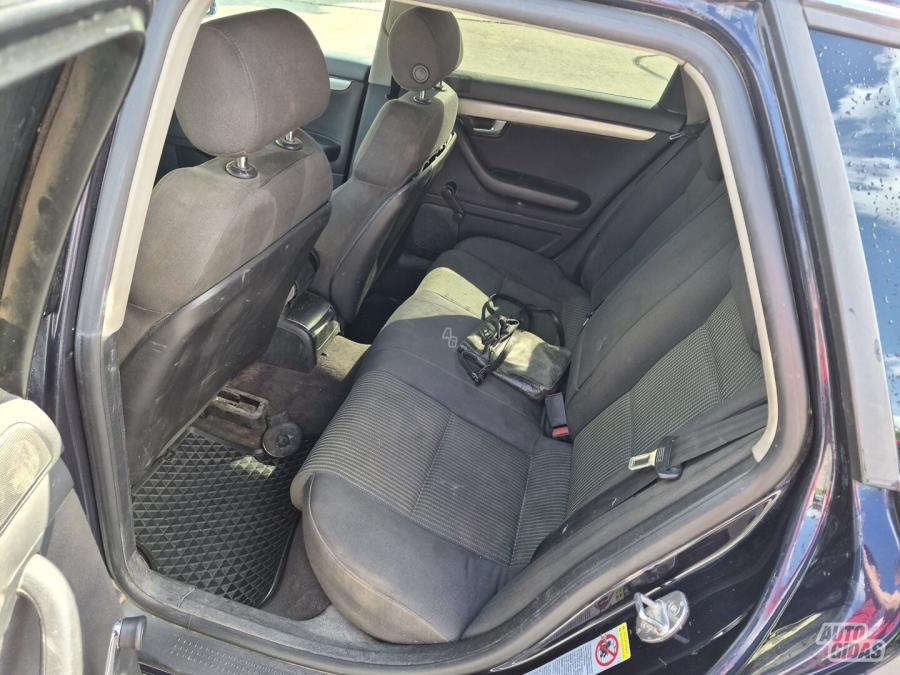 Синий Ауди А4 2002 в Биржай, объемом двигателя 1.90 л и пробегом 397 тыс. км за 850 €, фото 10 на AUTOMOTO.COM.LV
