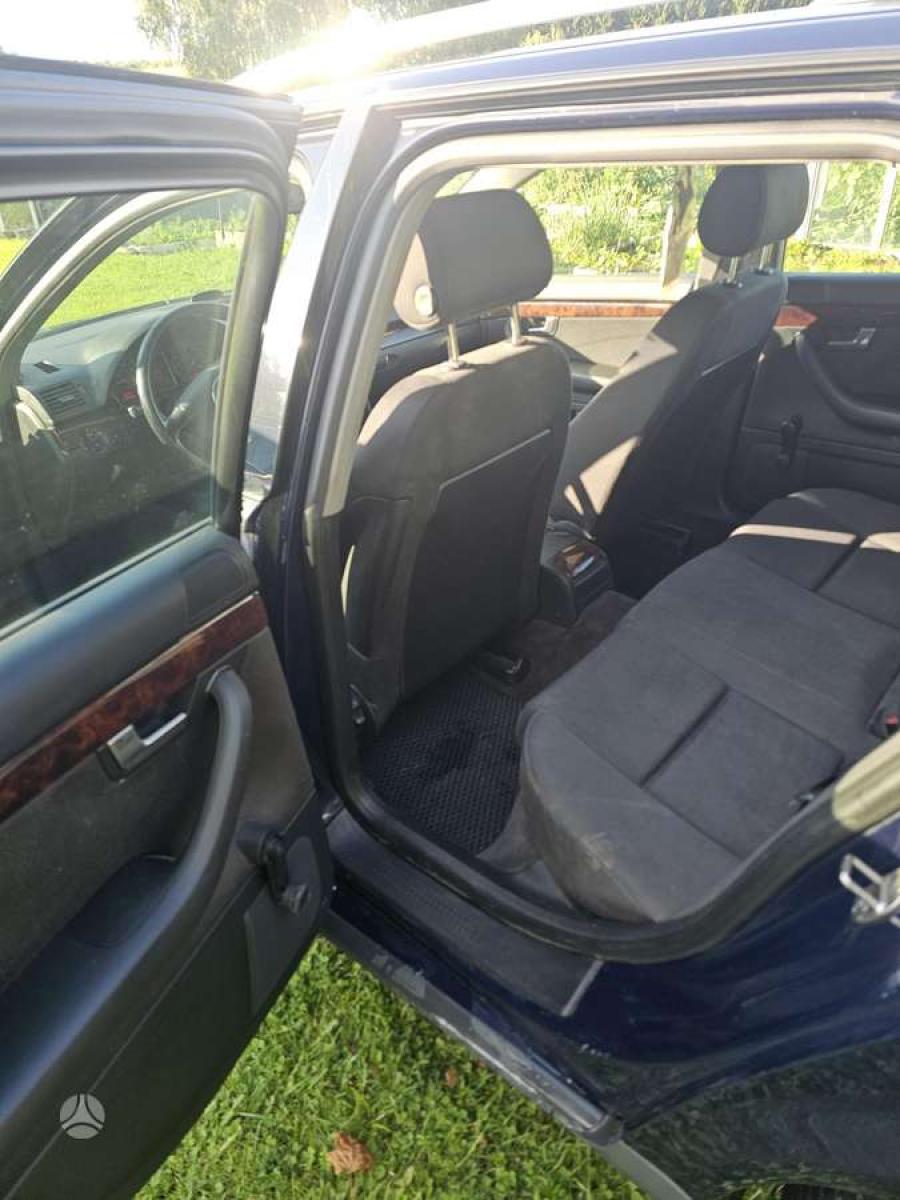 Zils Audi A4 2002 Utena, ar dzinēja tilpumu 1.98 L un nobraukumu 221 tūkst. km par 1000 €, foto 7 vietnē AUTOMOTO.COM.LV