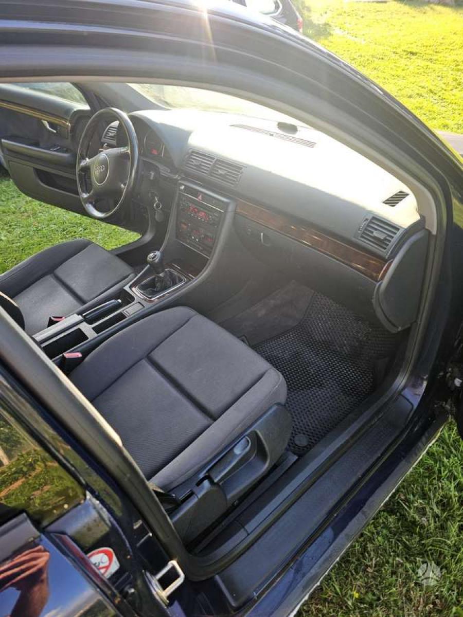 Zils Audi A4 2002 Utena, ar dzinēja tilpumu 1.98 L un nobraukumu 221 tūkst. km par 1000 €, foto 10 vietnē AUTOMOTO.COM.LV