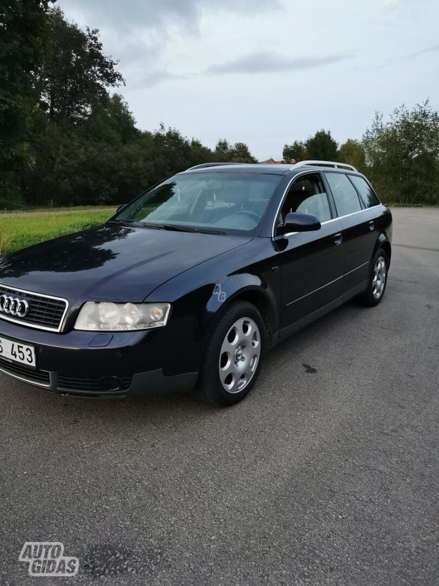 Zils Audi A4 2002 Plungė, ar dzinēja tilpumu 2.40 L un nobraukumu 279 tūkst. km par 900 €, foto 3 vietnē AUTOMOTO.COM.LV