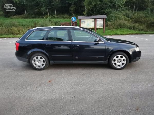 Zils Audi A4 2002 Plungė, ar dzinēja tilpumu 2.40 L un nobraukumu 279 tūkst. km par 900 €, foto 7 vietnē AUTOMOTO.COM.LV