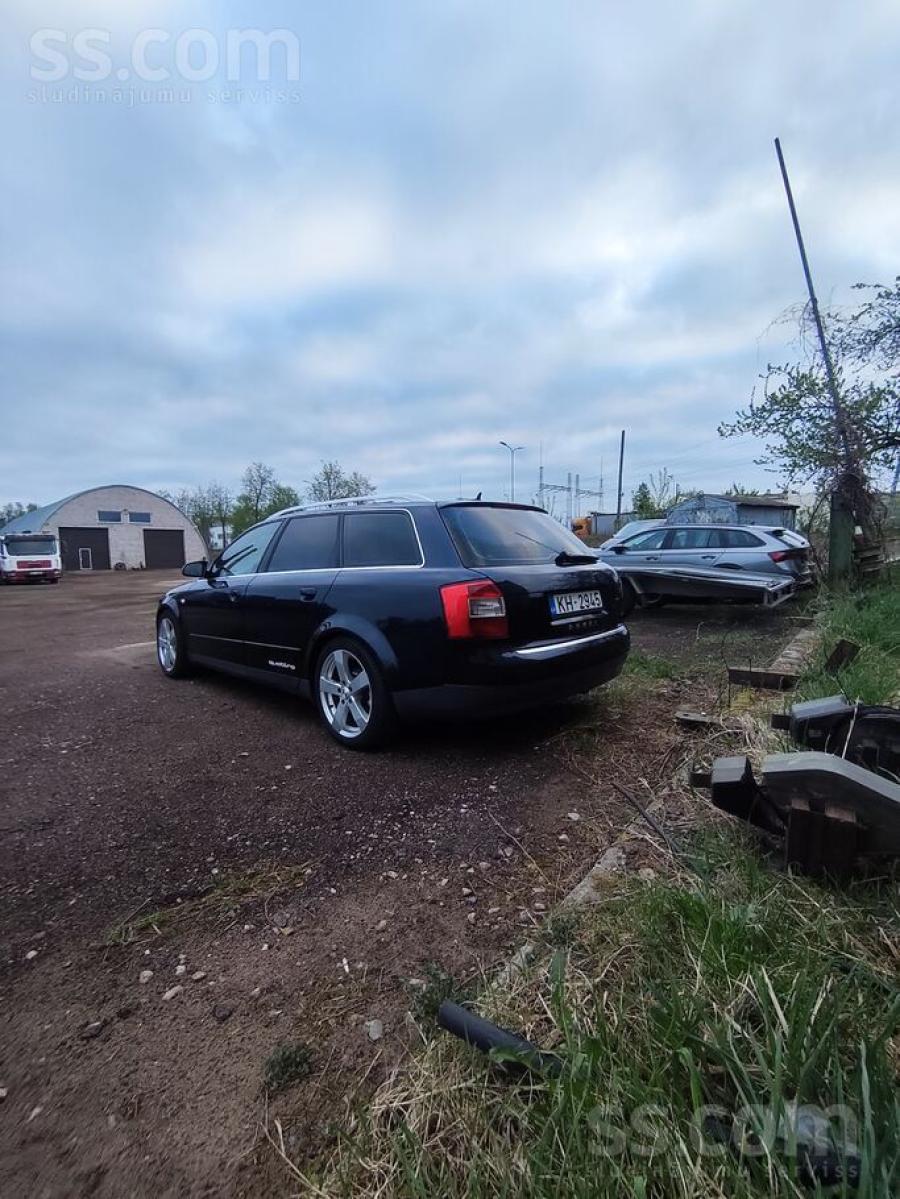 Blue Audi A4 2002 in Daugavpils, with an engine capacity of 2.50 L and mileage of 342 thousand km for 2100 €, photo 4 on AUTOMOTO.COM.LV