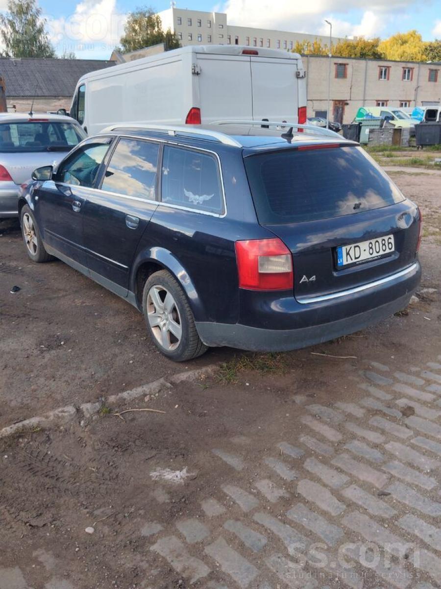 Zils Audi A4 2002 Rīga, ar dzinēja tilpumu 2.50 L un nobraukumu 315 tūkst. km par 1001 €, foto 3 vietnē AUTOMOTO.COM.LV