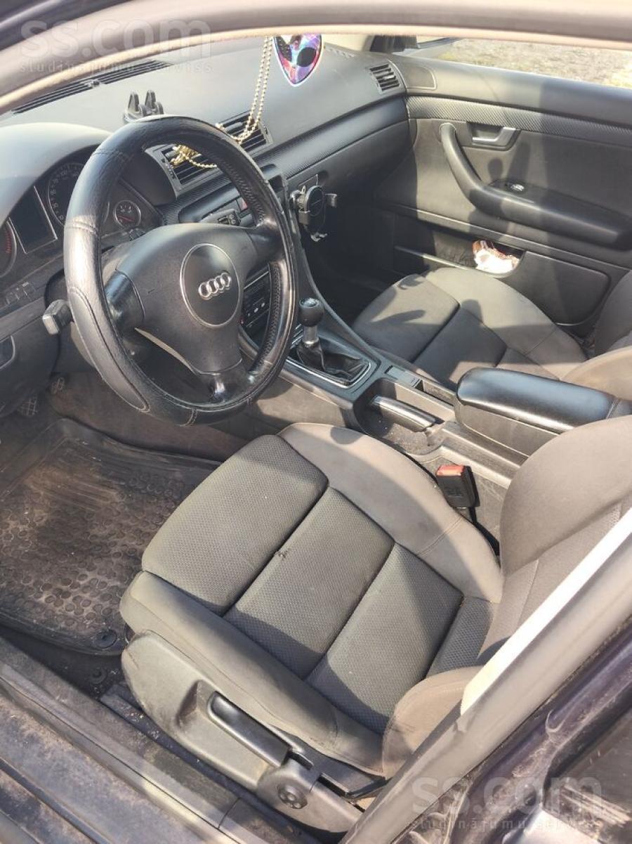 Zils Audi A4 2002 Rīga, ar dzinēja tilpumu 2.50 L un nobraukumu 315 tūkst. km par 1001 €, foto 8 vietnē AUTOMOTO.COM.LV