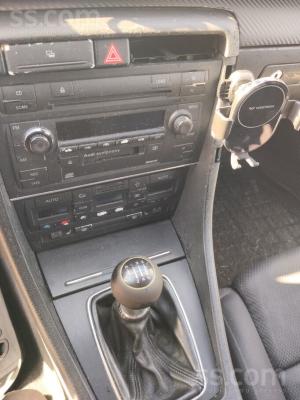 Zils Audi A4 2002 Rīga, ar dzinēja tilpumu 2.50 L un nobraukumu 315 tūkst. km par 1001 €, foto 9 vietnē AUTOMOTO.COM.LV