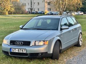 Zils Audi A4 2002 Rīga, ar dzinēja tilpumu 1.80 L un nobraukumu 244 tūkst. km par 3900 €, foto  vietnē AUTOMOTO.COM.LV