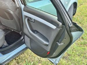 Blue Audi A4 2002 in Riga, with an engine capacity of 1.80 L and mileage of 244 thousand km for 3900 €, photo 8 on AUTOMOTO.COM.LV