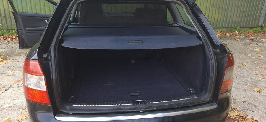 Blue Audi A4 2002 in Silute, with an engine capacity of 1.90 L and mileage of 304 thousand km for 1150 €, photo 9 on AUTOMOTO.COM.LV