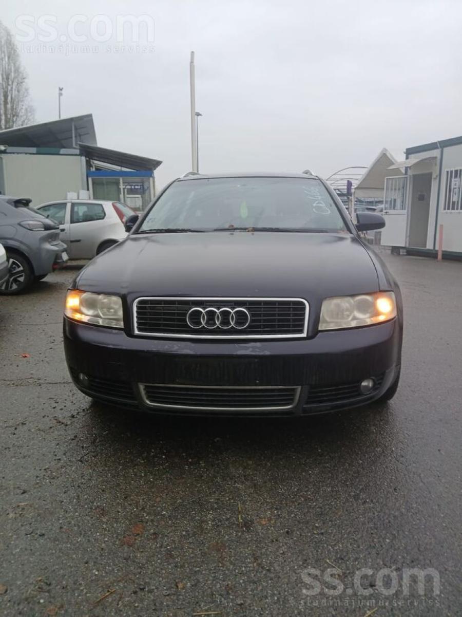 Blue Audi A4 2003 in Ogre, with an engine capacity of 2.50 L and mileage of 276 thousand km for 2890 €, photo 3 on AUTOMOTO.COM.LV