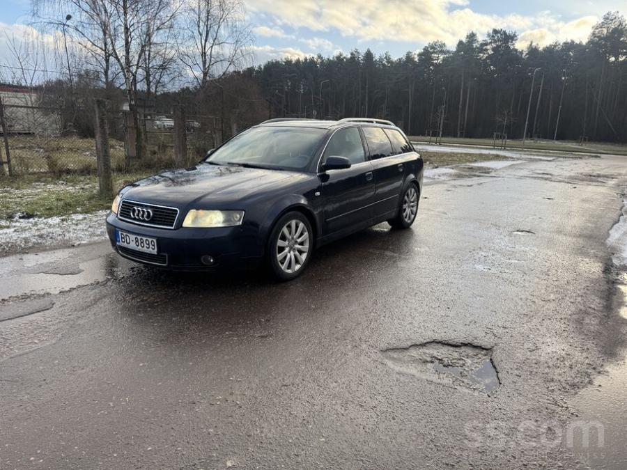 Zils Audi A4 2003 Rīga, ar dzinēja tilpumu 2.50 L un nobraukumu 267 tūkst. km par 1550 €, foto 3 vietnē AUTOMOTO.COM.LV