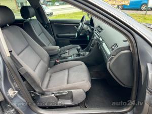 Zils Audi A4 2003 Paide, ar dzinēja tilpumu 1.90 L un nobraukumu 246 tūkst. km par 4350 €, foto 13 vietnē AUTOMOTO.COM.LV