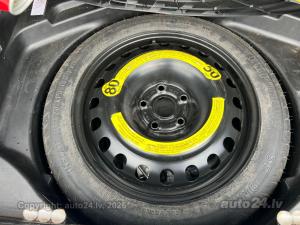 Zils Audi A4 2003 Paide, ar dzinēja tilpumu 1.90 L un nobraukumu 246 tūkst. km par 4350 €, foto 17 vietnē AUTOMOTO.COM.LV