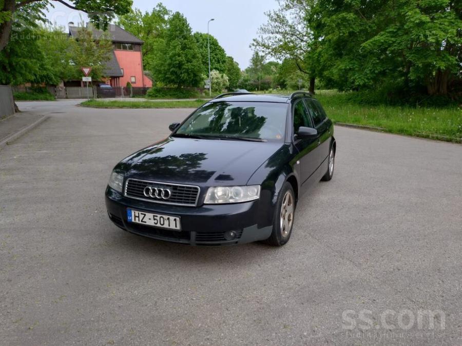Blue Audi A4 2003 in Riga, with an engine capacity of 1.90 L and mileage of 417 thousand km for 1350 €, photo 3 on AUTOMOTO.COM.LV