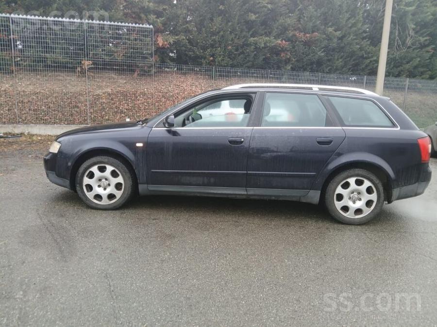 Blue Audi A4 2003 in Riga, with an engine capacity of 2.50 L and mileage of 276 thousand km for 1400 €, photo 3 on AUTOMOTO.COM.LV