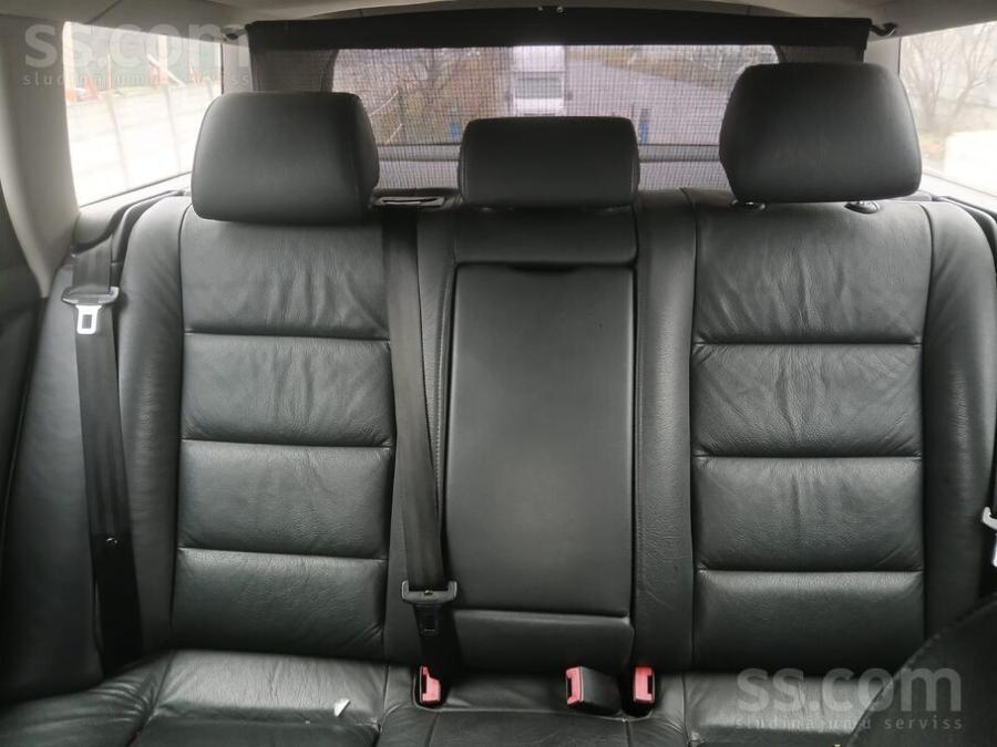 Blue Audi A4 2003 in Riga, with an engine capacity of 2.50 L and mileage of 276 thousand km for 1400 €, photo 8 on AUTOMOTO.COM.LV