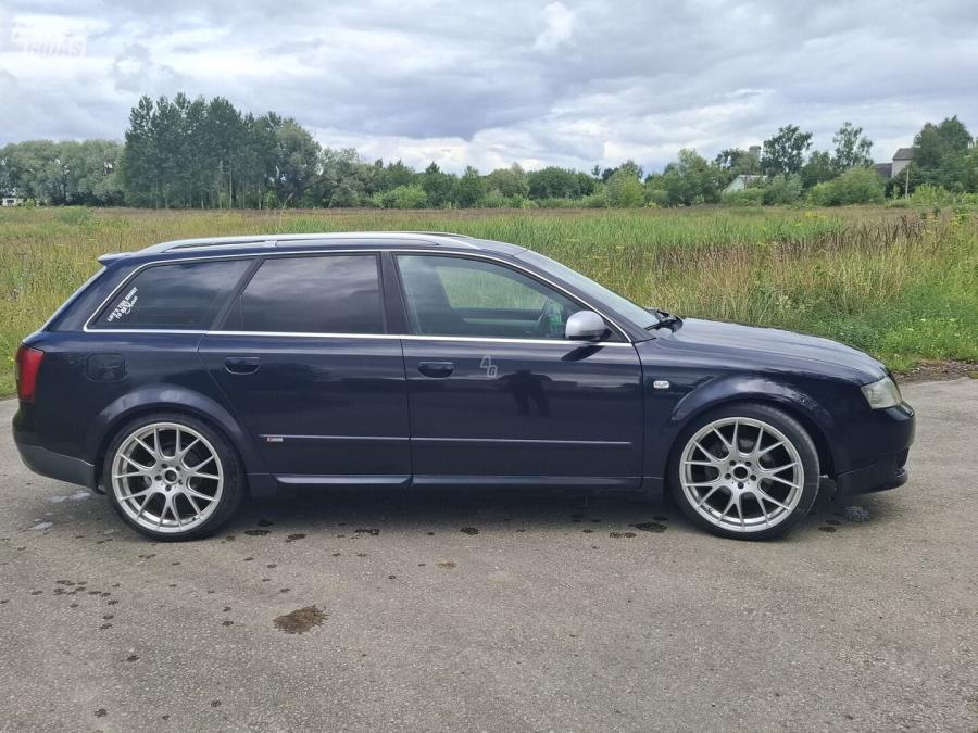 Blue Audi A4 2003 in Pakruojis, with an engine capacity of 1.90 L and mileage of 453 thousand km for 2650 €, photo 5 on AUTOMOTO.COM.LV
