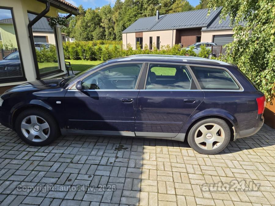 Zils Audi A4 2003 Tallina, ar dzinēja tilpumu 2.00 L un nobraukumu 292 tūkst. km par 700 €, foto 3 vietnē AUTOMOTO.COM.LV