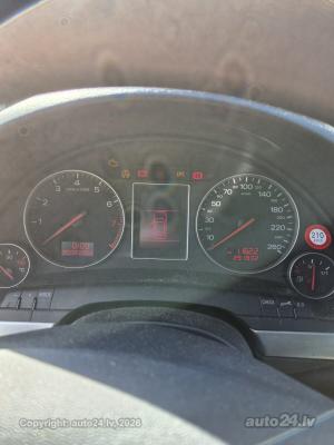 Zils Audi A4 2003 Tallina, ar dzinēja tilpumu 2.00 L un nobraukumu 292 tūkst. km par 700 €, foto 7 vietnē AUTOMOTO.COM.LV