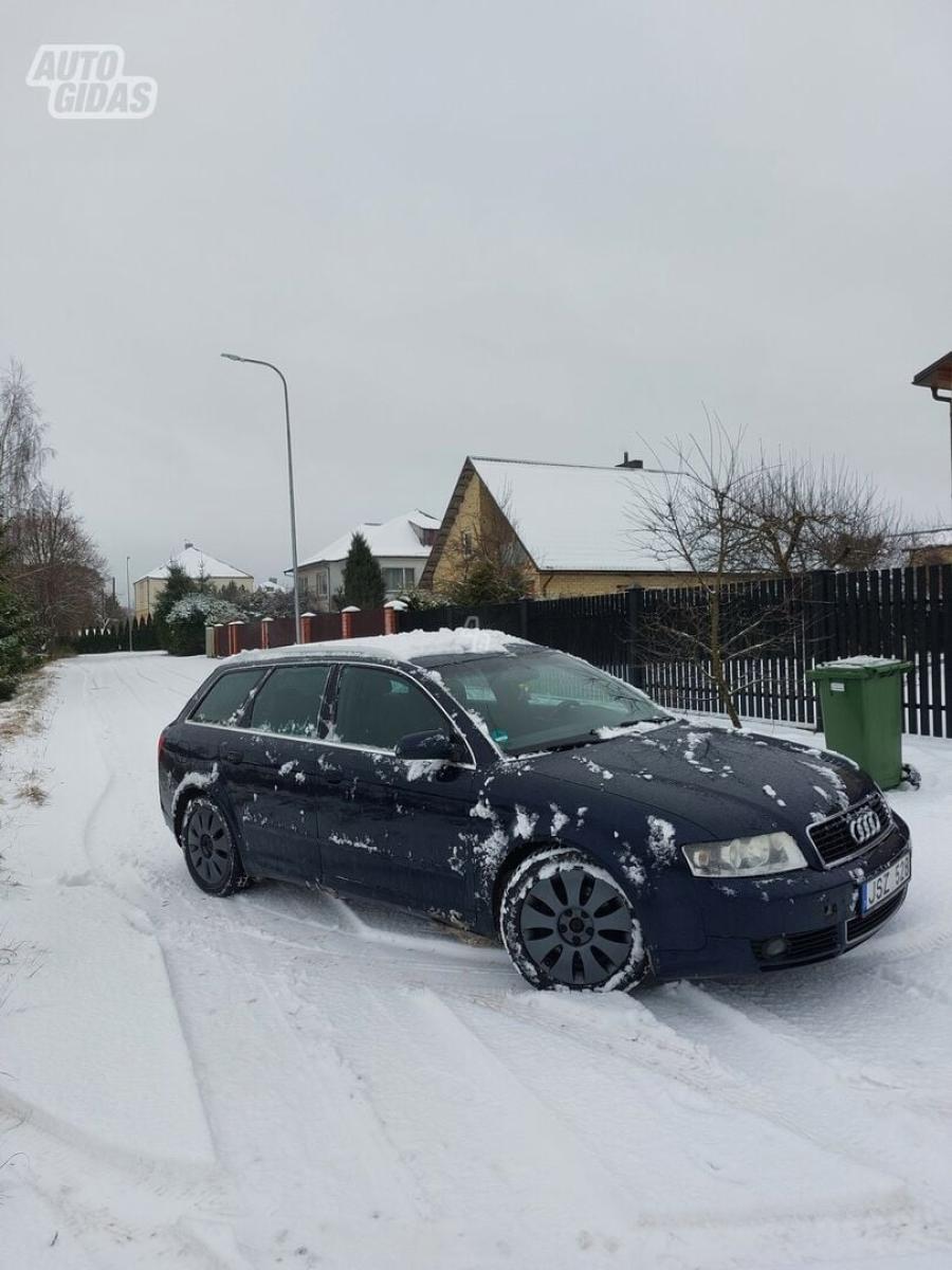 Zils Audi A4 2004 Viļņa, ar dzinēja tilpumu 1.90 L un nobraukumu 370 tūkst. km par 1550 €, foto 2 vietnē AUTOMOTO.COM.LV
