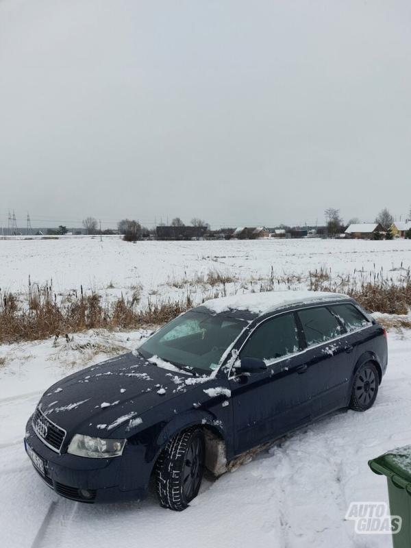 Zils Audi A4 2004 Viļņa, ar dzinēja tilpumu 1.90 L un nobraukumu 370 tūkst. km par 1550 €, foto 3 vietnē AUTOMOTO.COM.LV