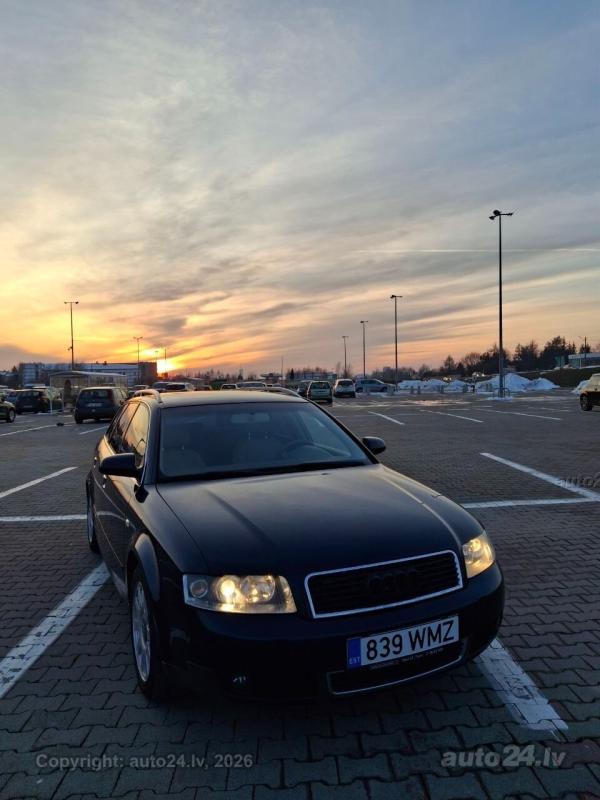 Zils Audi A4 2004 Tallina, ar dzinēja tilpumu 1.80 L un nobraukumu 289 tūkst. km par 2100 €, foto 3 vietnē AUTOMOTO.COM.LV