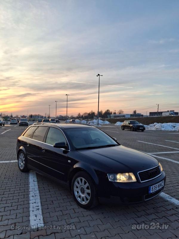 Zils Audi A4 2004 Tallina, ar dzinēja tilpumu 1.80 L un nobraukumu 289 tūkst. km par 2100 €, foto 7 vietnē AUTOMOTO.COM.LV