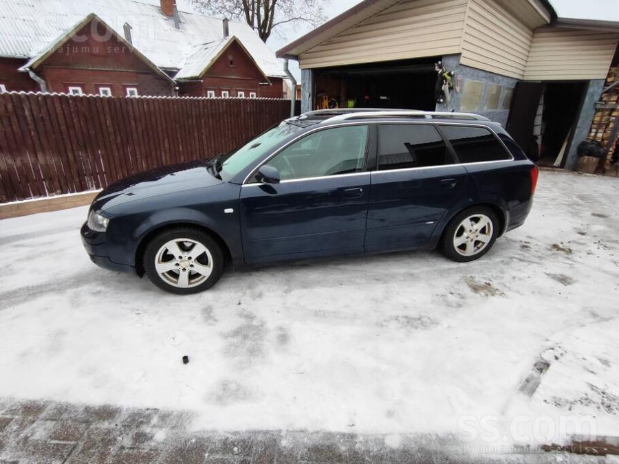 Zils Audi A4 2004 Rēzekne, ar dzinēja tilpumu 2.50 L un nobraukumu 320 tūkst. km par 2100 €, foto 5 vietnē AUTOMOTO.COM.LV