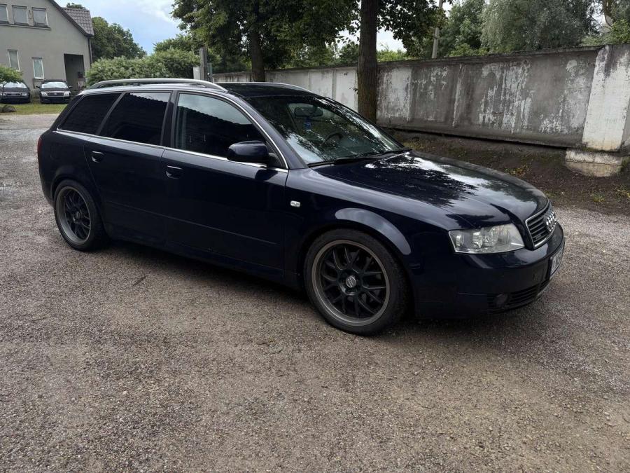 Zils Audi A4 2004 Joniškis, ar dzinēja tilpumu 2.50 L un nobraukumu 323 tūkst. km par 1450 €, foto 10 vietnē AUTOMOTO.COM.LV