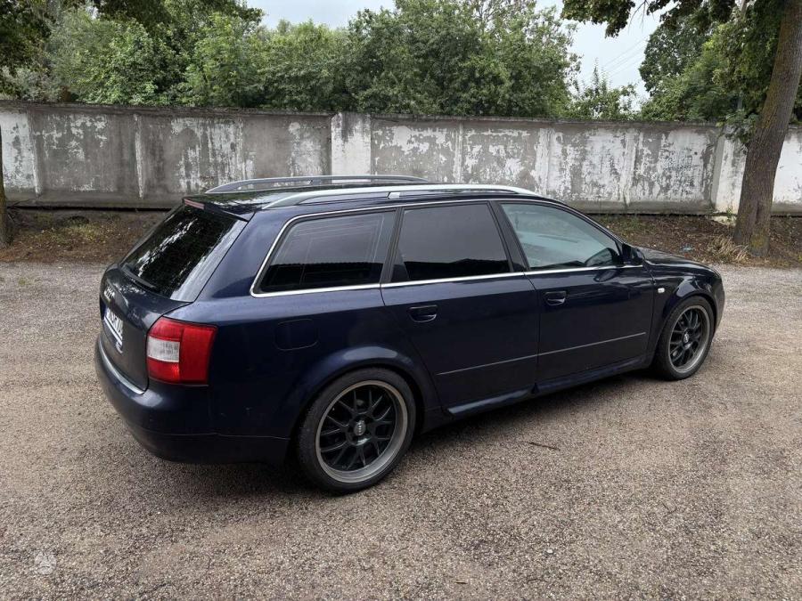 Zils Audi A4 2004 Joniškis, ar dzinēja tilpumu 2.50 L un nobraukumu 323 tūkst. km par 1450 €, foto 12 vietnē AUTOMOTO.COM.LV