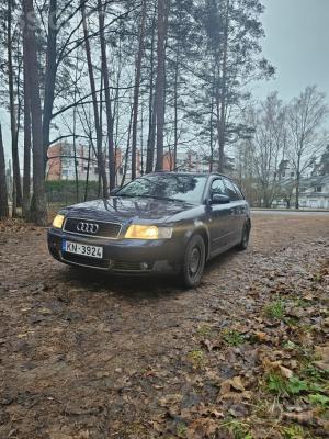 Синий Ауди А4 2004 в Рига, объемом двигателя 1.90 л и пробегом 353 тыс. км за 1000 €, фото  на AUTOMOTO.COM.LV