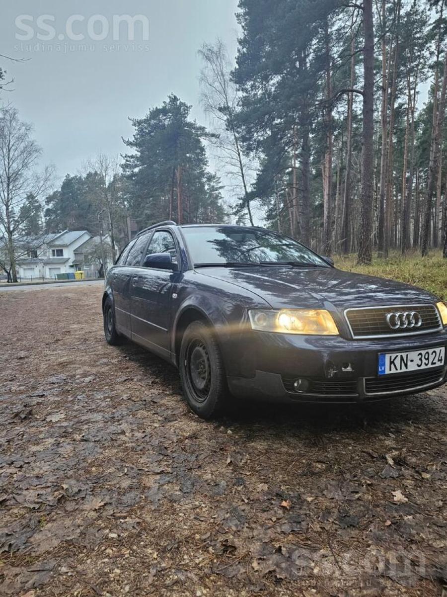 Синий Ауди А4 2004 в Рига, объемом двигателя 1.90 л и пробегом 353 тыс. км за 1000 €, фото 3 на AUTOMOTO.COM.LV