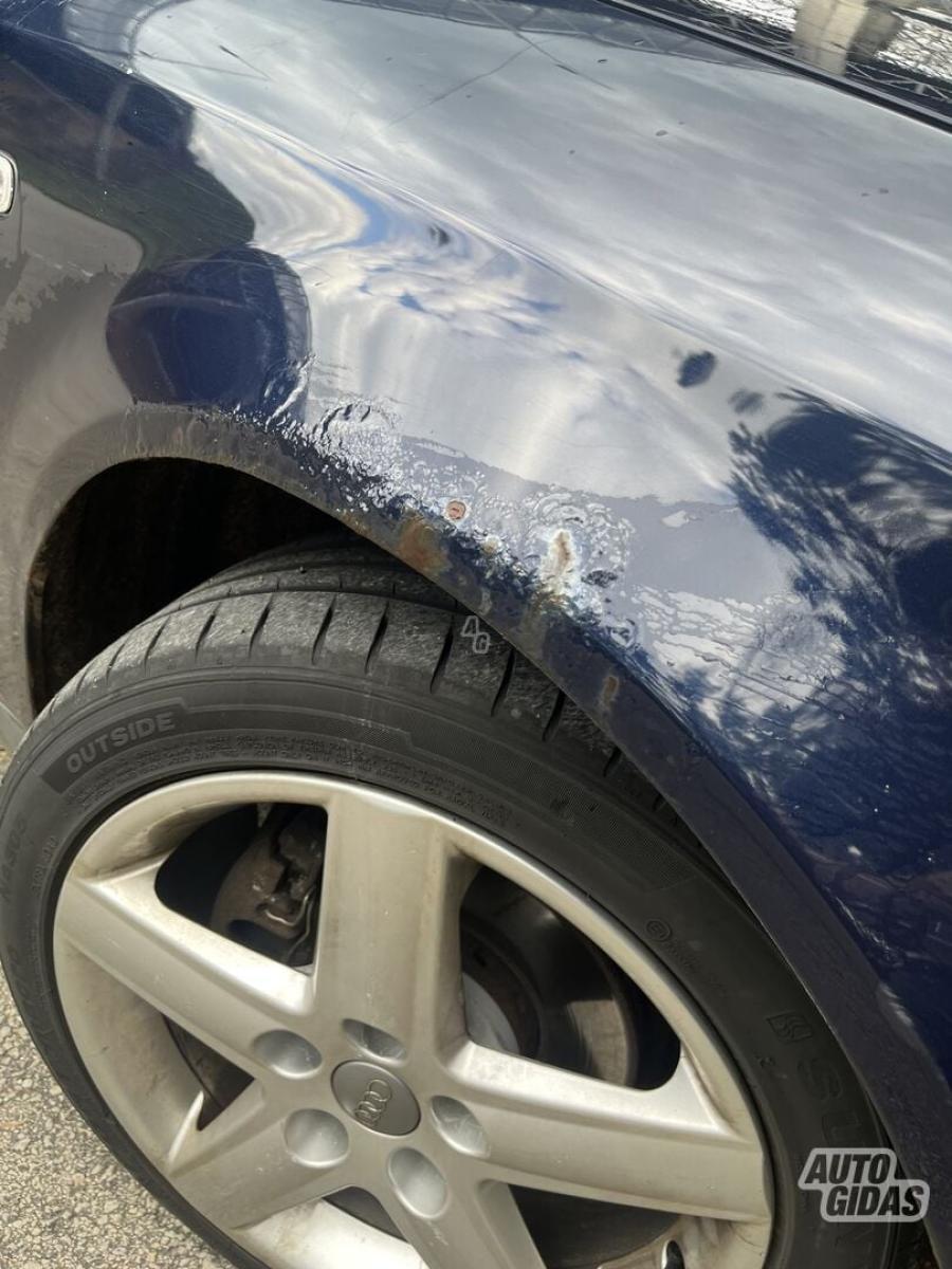 Zils Audi A4 2004 Druskininkai, ar dzinēja tilpumu 1.90 L un nobraukumu 360 tūkst. km par 1000 €, foto 10 vietnē AUTOMOTO.COM.LV