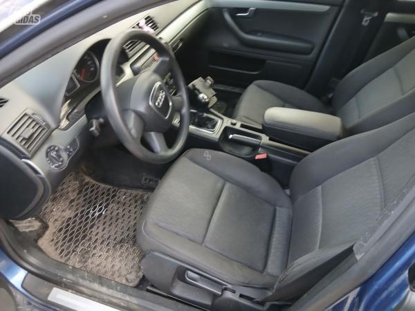 Zils Audi A4 2005 Kauņa, ar dzinēja tilpumu 2.00 L un nobraukumu 257 tūkst. km par 1250 €, foto 7 vietnē AUTOMOTO.COM.LV