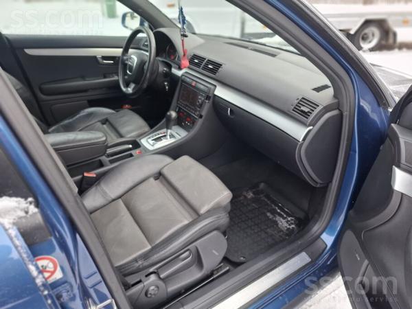 Zils Audi A4 2005 Rēzekne, ar dzinēja tilpumu 2.50 L un nobraukumu 246 tūkst. km par 2850 €, foto 6 vietnē AUTOMOTO.COM.LV